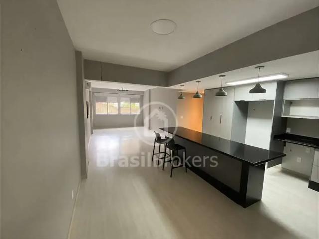 Apartamento para Venda em Rio de Janeiro/RJ Copacabana 3 Quartos