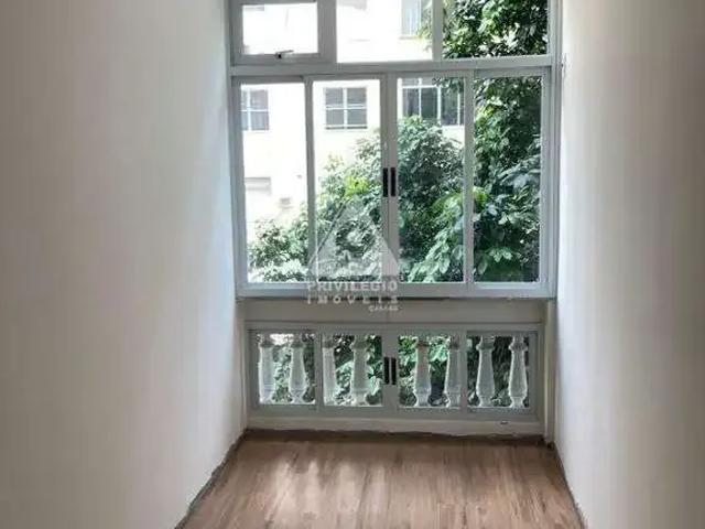 Apartamento para Venda em Rio de Janeiro/RJ Copacabana 3 Quartos