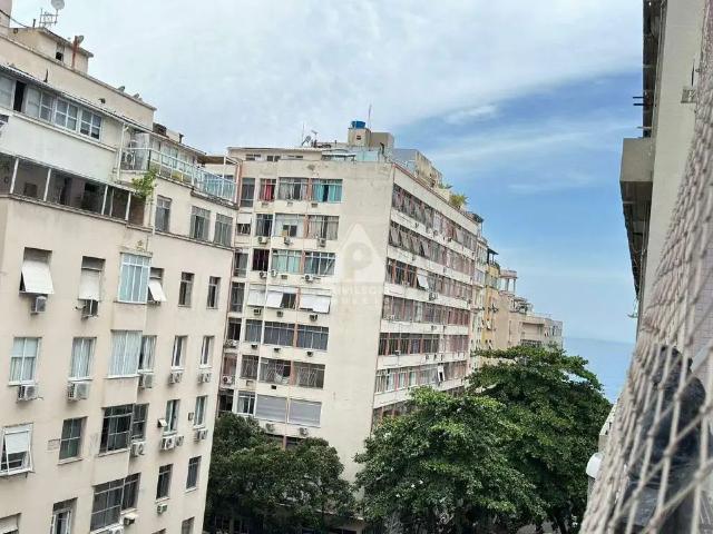 Apartamento para Venda em Rio de Janeiro/RJ Copacabana 3 Quartos