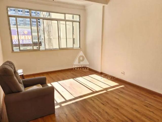 Apartamento para Venda em Rio de Janeiro/RJ Copacabana 3 Quartos