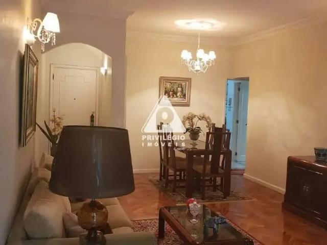 Apartamento para Venda em Rio de Janeiro/RJ Copacabana 3 Quartos