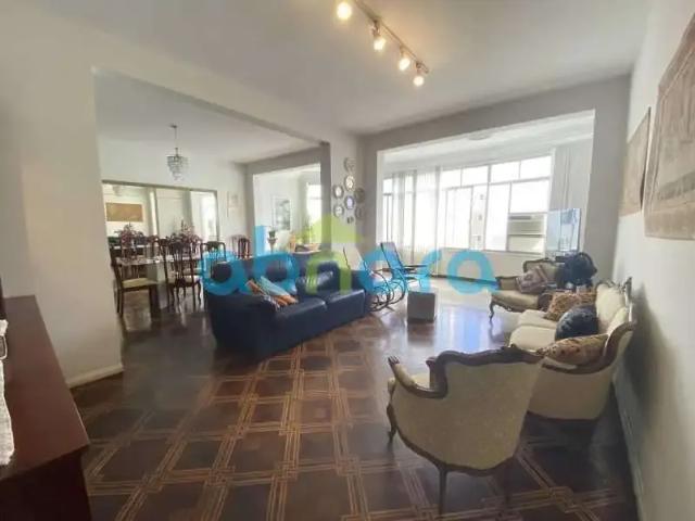 Apartamento para Venda em Rio de Janeiro/RJ Copacabana 3 Quartos