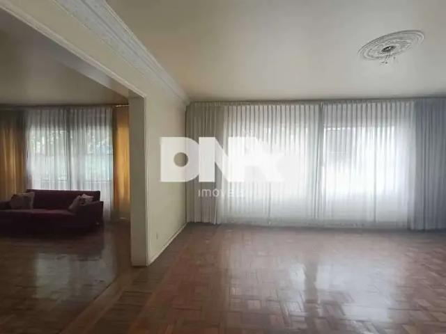 Apartamento para Venda em Rio de Janeiro/RJ Copacabana 3 Quartos