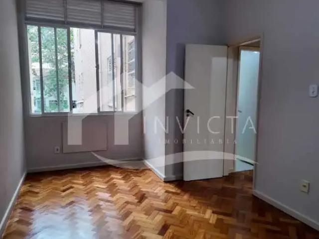 Apartamento para Venda em Rio de Janeiro/RJ Copacabana 3 Quartos