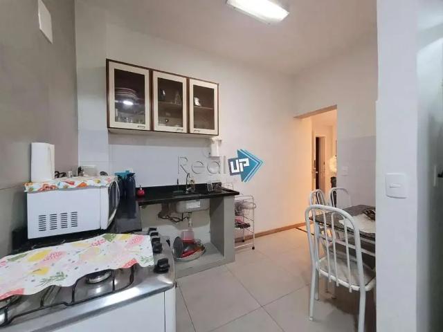 Apartamento para Venda em Rio de Janeiro/RJ Copacabana 3 Quartos