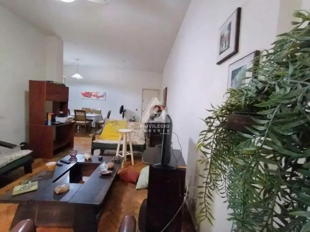 Apartamento para Venda em Rio de Janeiro/RJ Copacabana 3 Quartos