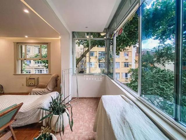 Apartamento para Venda em Rio de Janeiro/RJ Copacabana 3 Quartos