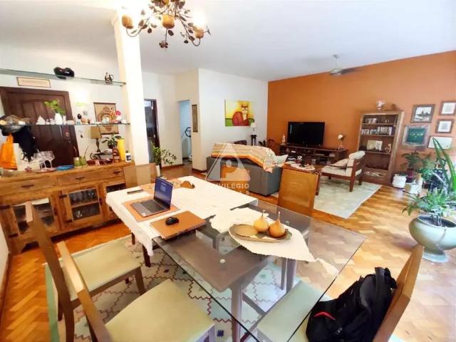 Apartamento para Venda em Rio de Janeiro/RJ Copacabana 3 Quartos