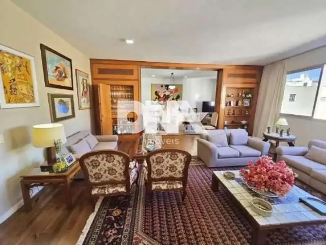Apartamento para Venda em Rio de Janeiro/RJ Copacabana 3 Quartos