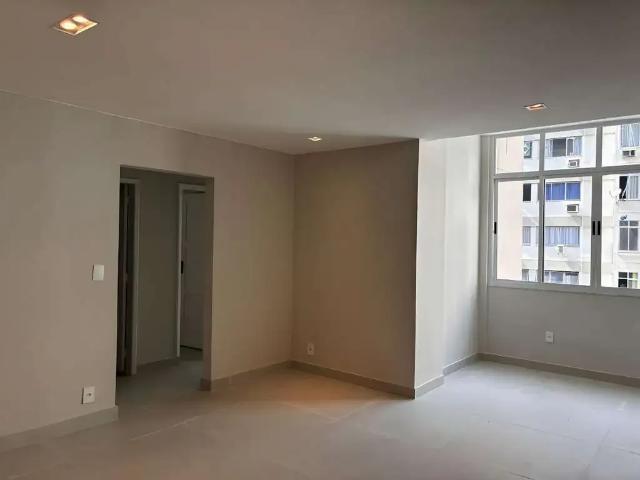 Apartamento para Venda em Rio de Janeiro/RJ Copacabana 3 Quartos