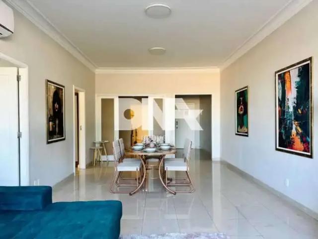 Apartamento para Venda em Rio de Janeiro/RJ Copacabana 3 Quartos
