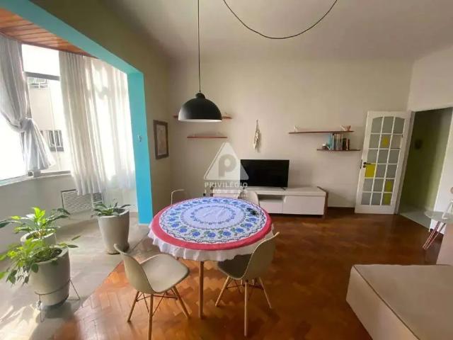 Apartamento para Venda em Rio de Janeiro/RJ Copacabana 3 Quartos