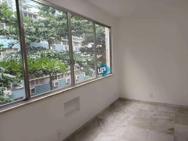 Apartamento para Venda em Rio de Janeiro/RJ Copacabana 3 Quartos