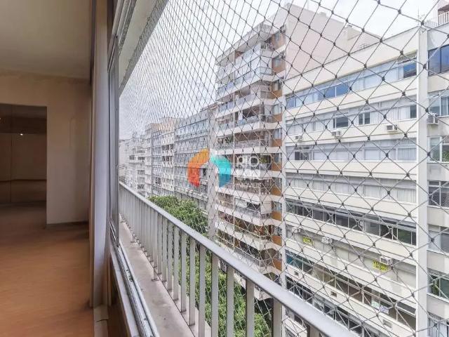 Apartamento para Venda em Rio de Janeiro/RJ Copacabana 3 Quartos