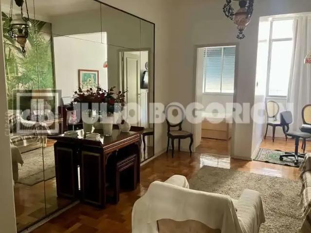 Apartamento para Venda em Rio de Janeiro/RJ Copacabana 3 Quartos