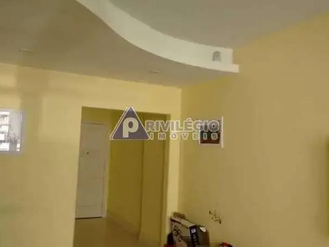 Apartamento para Venda em Rio de Janeiro/RJ Copacabana 3 Quartos