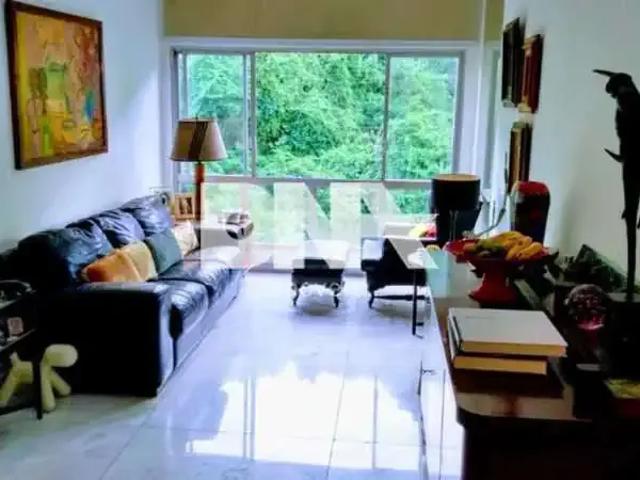 Apartamento para Venda em Rio de Janeiro/RJ Copacabana 3 Quartos