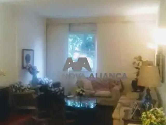 Apartamento para Venda em Rio de Janeiro/RJ Copacabana 3 Quartos