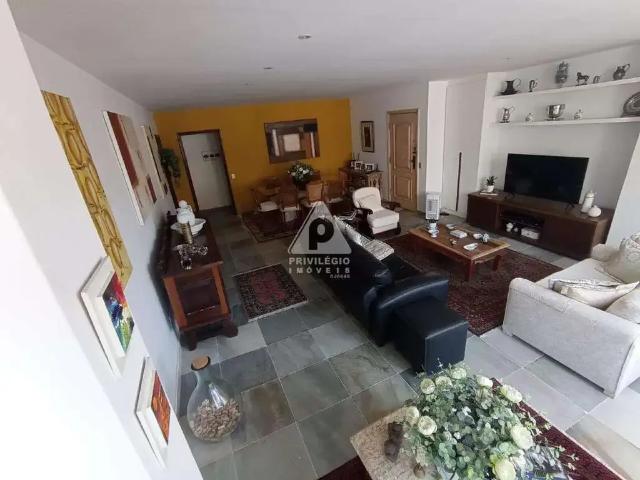 Apartamento para Venda em Rio de Janeiro/RJ Copacabana 3 Quartos