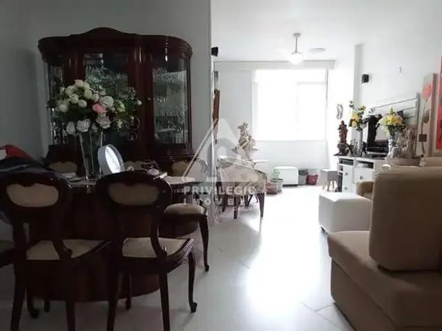 Apartamento para Venda em Rio de Janeiro/RJ Copacabana 3 Quartos