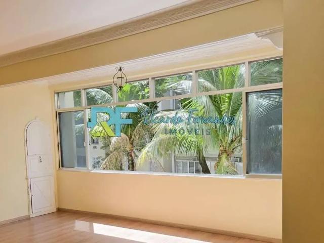 Apartamento para Venda em Rio de Janeiro/RJ Copacabana 3 Quartos
