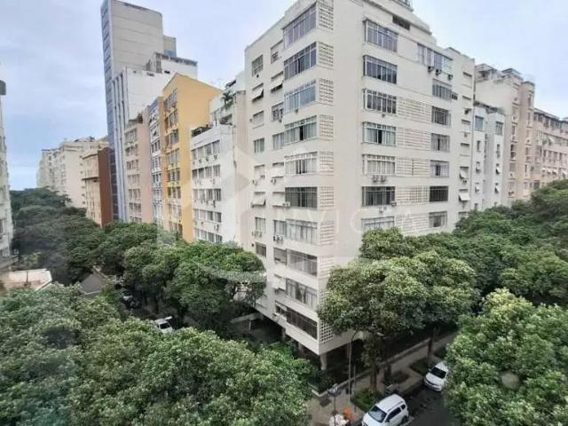 Apartamento para Venda em Rio de Janeiro/RJ Copacabana 3 Quartos