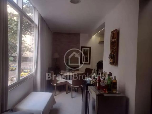 Apartamento para Venda em Rio de Janeiro/RJ Copacabana 3 Quartos