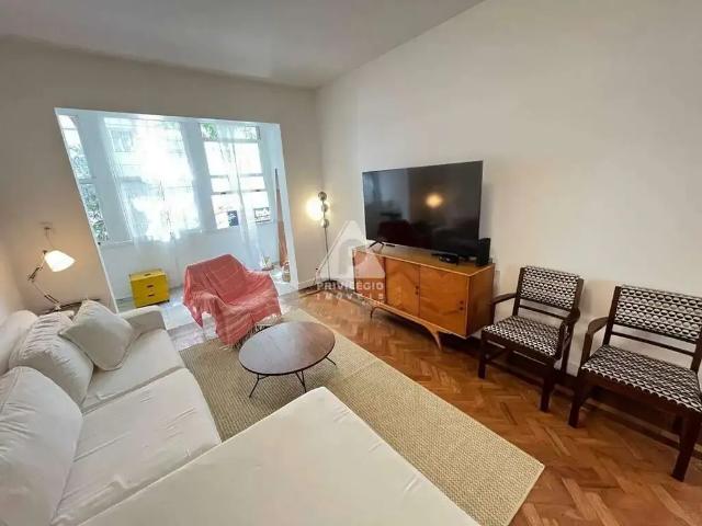 Apartamento para Venda em Rio de Janeiro/RJ Copacabana 3 Quartos