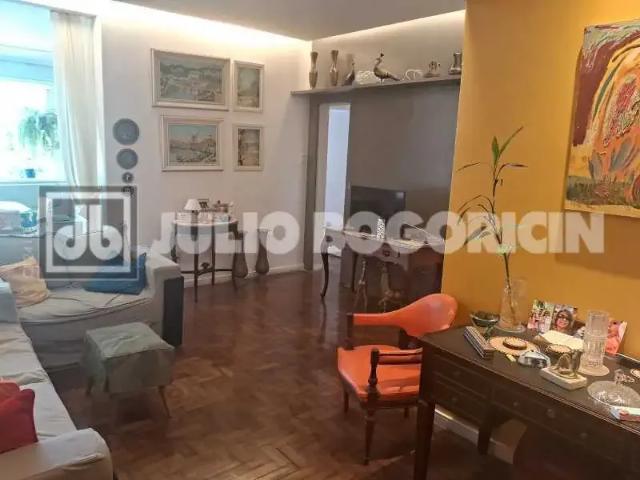 Apartamento para Venda em Rio de Janeiro/RJ Copacabana 3 Quartos