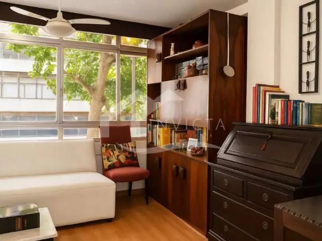 Apartamento para Venda em Rio de Janeiro/RJ Copacabana 3 Quartos