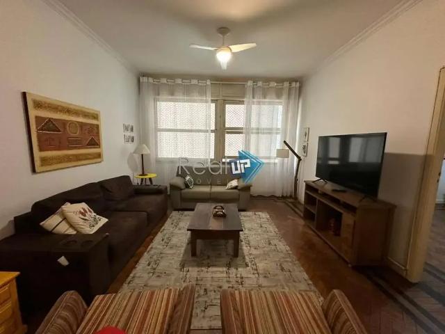 Apartamento para Venda em Rio de Janeiro/RJ Copacabana 3 Quartos