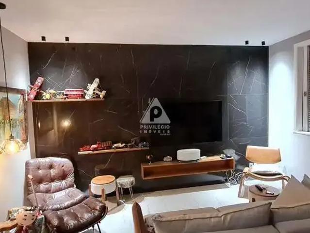 Apartamento para Venda em Rio de Janeiro/RJ Copacabana 3 Quartos