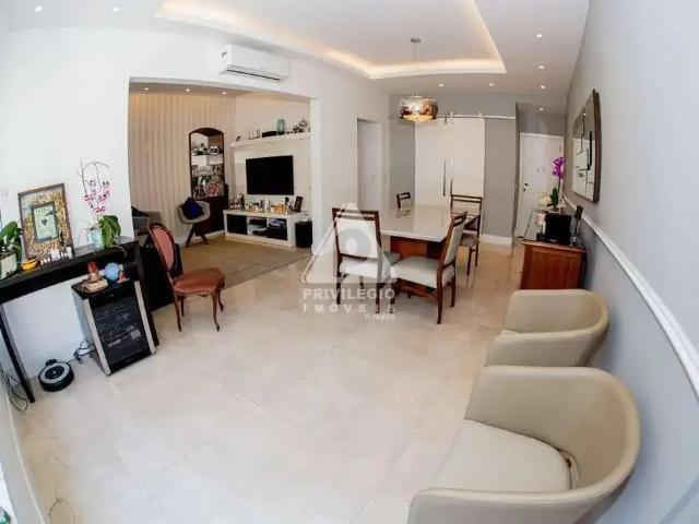 Apartamento para Venda em Rio de Janeiro/RJ Copacabana 3 Quartos