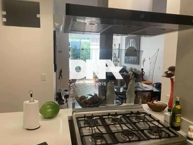 Apartamento para Venda em Rio de Janeiro/RJ Copacabana 3 Quartos