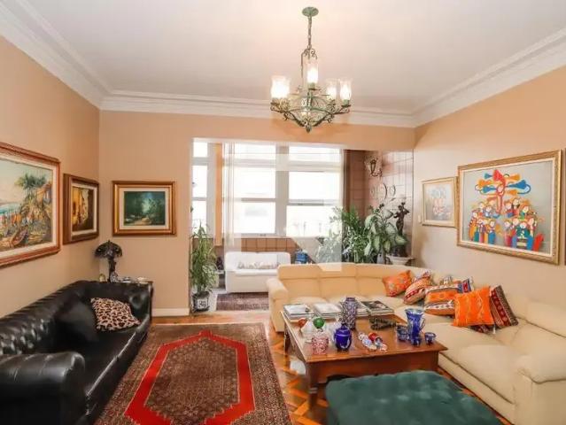 Apartamento para Venda em Rio de Janeiro/RJ Copacabana 3 Quartos