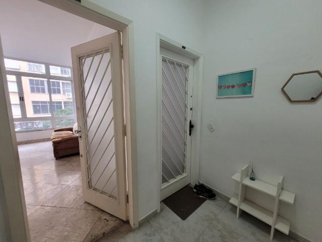 Apartamento para Venda em Rio de Janeiro/RJ Copacabana 3 Quartos