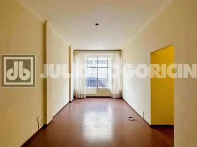 Apartamento para Venda em Rio de Janeiro/RJ Copacabana 3 Quartos