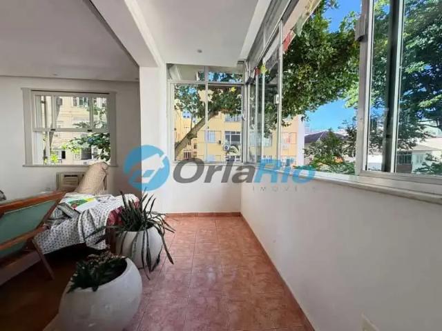Apartamento para Venda em Rio de Janeiro/RJ Copacabana 3 Quartos