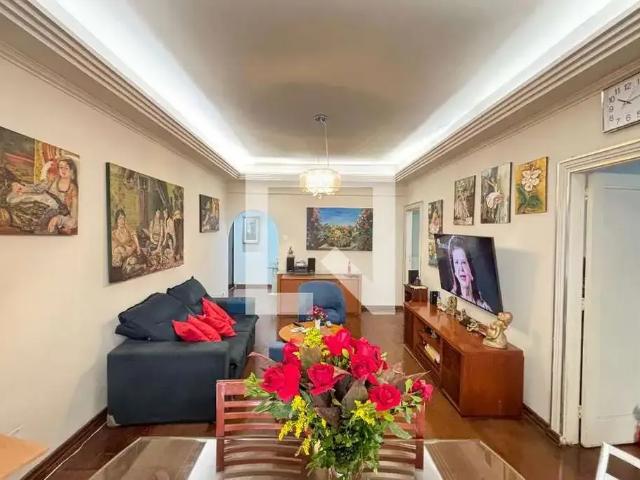 Apartamento para Venda em Rio de Janeiro/RJ Copacabana 3 Quartos