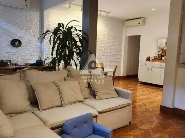 Apartamento para Venda em Rio de Janeiro/RJ Copacabana 3 Quartos