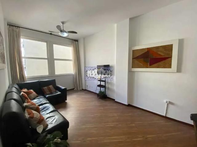 Apartamento para Venda em Rio de Janeiro/RJ Copacabana 3 Quartos
