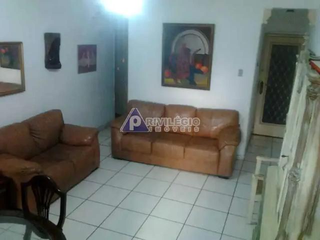 Apartamento para Venda em Rio de Janeiro/RJ Copacabana 3 Quartos