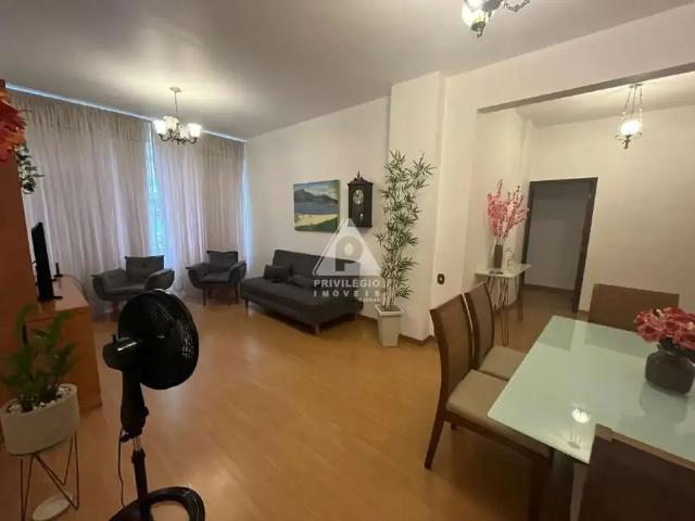 Apartamento para Venda em Rio de Janeiro/RJ Copacabana 3 Quartos