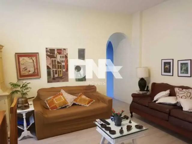 Apartamento para Venda em Rio de Janeiro/RJ Copacabana 3 Quartos