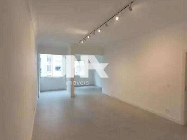 Apartamento para Venda em Rio de Janeiro/RJ Copacabana 3 Quartos