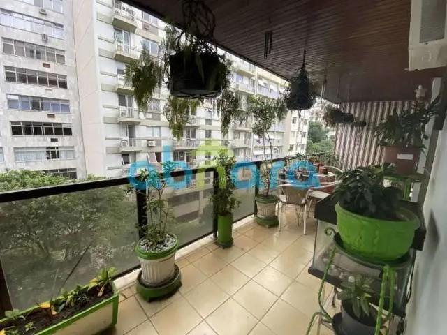 Apartamento para Venda em Rio de Janeiro/RJ Copacabana 3 Quartos