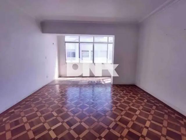 Apartamento para Venda em Rio de Janeiro/RJ Copacabana 3 Quartos