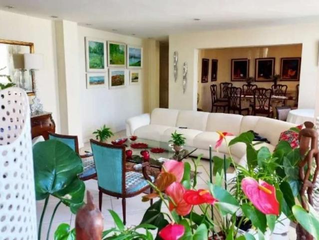 Apartamento para Venda em Rio de Janeiro/RJ Copacabana 3 Quartos