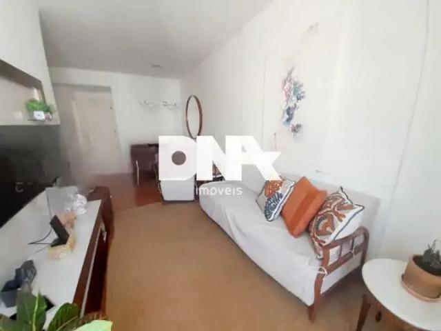 Apartamento para Venda em Rio de Janeiro/RJ Copacabana 3 Quartos