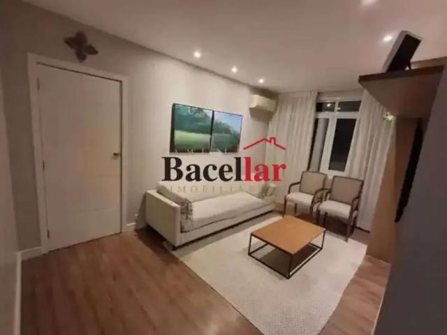 Apartamento para Venda em Rio de Janeiro/RJ Copacabana 3 Quartos